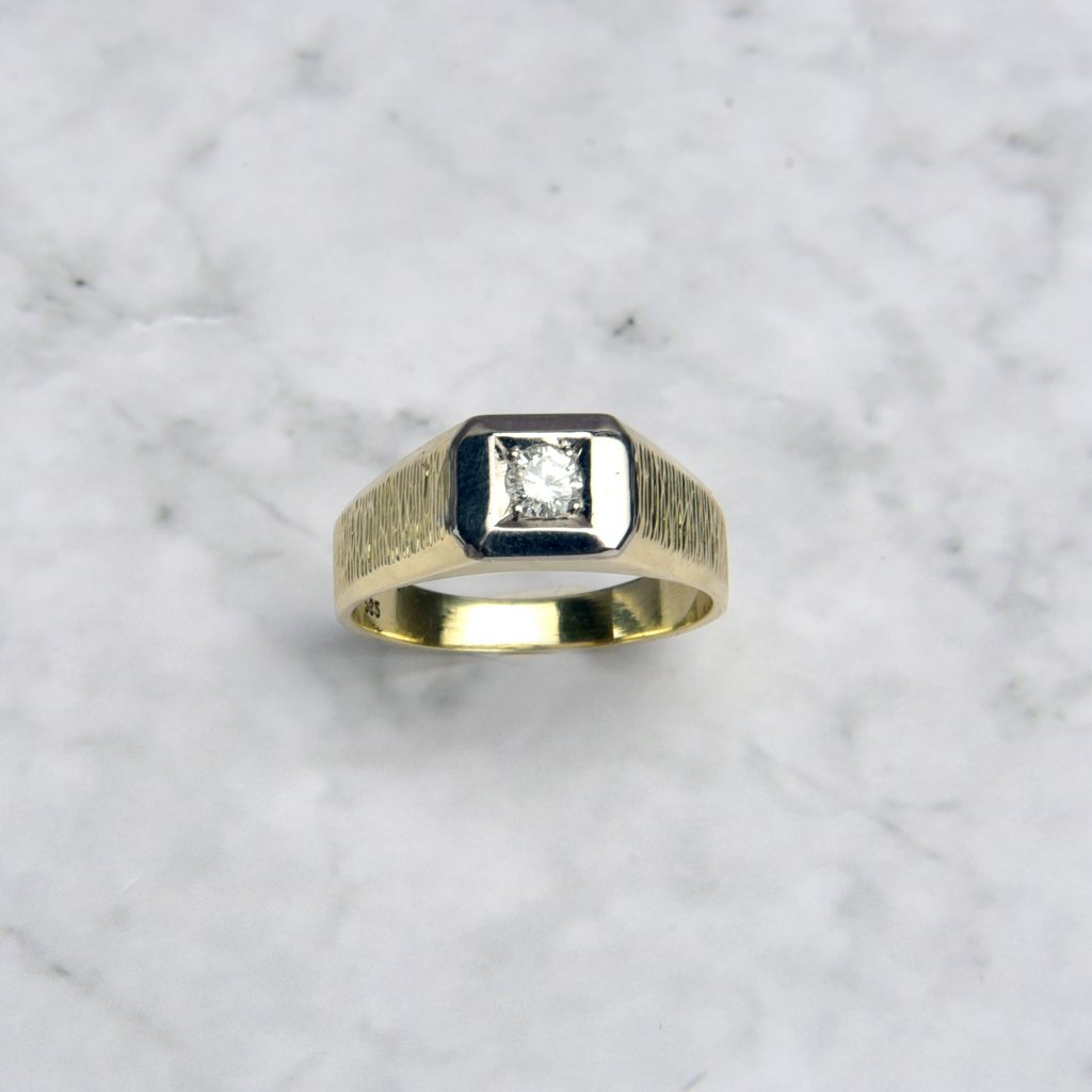 Goldene Ringe Fur Manner